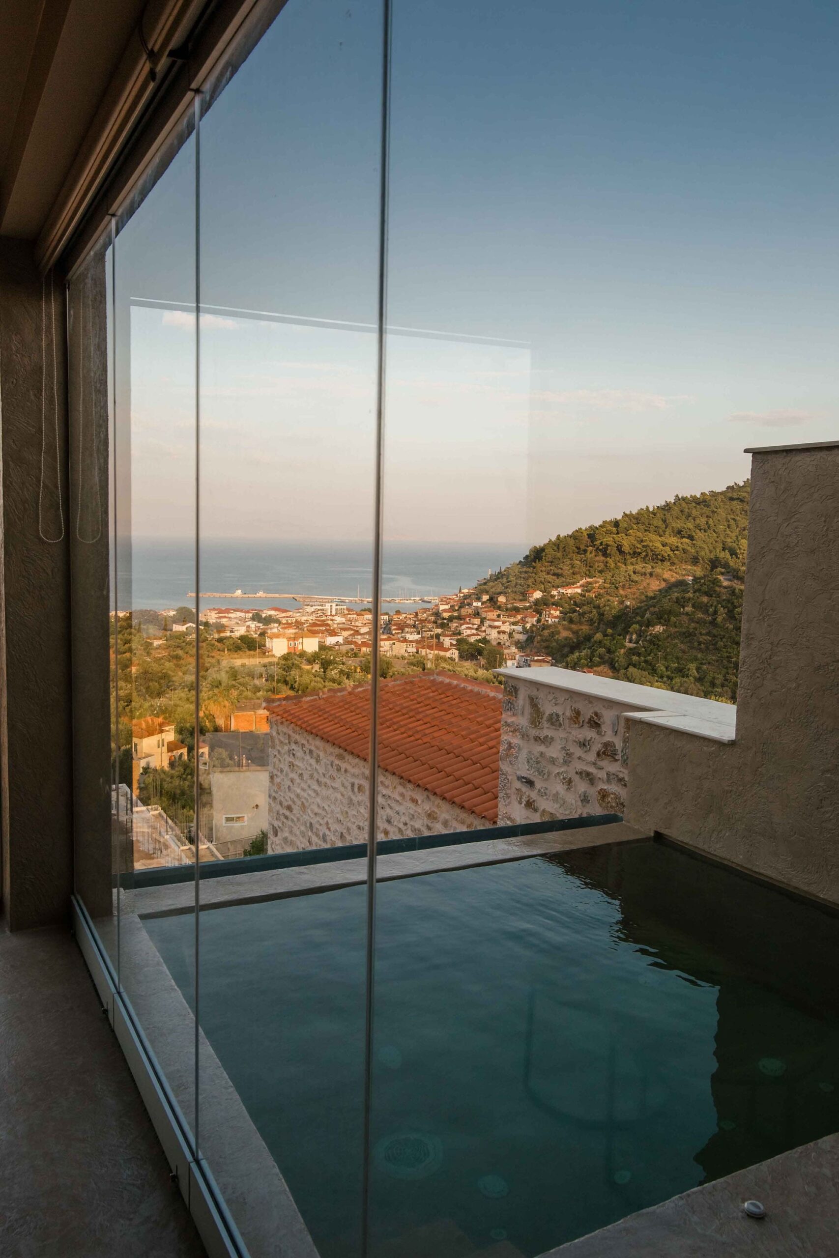 Mani Luxury Villas in Gytheio with Private Pools – Mani Luxury Suites