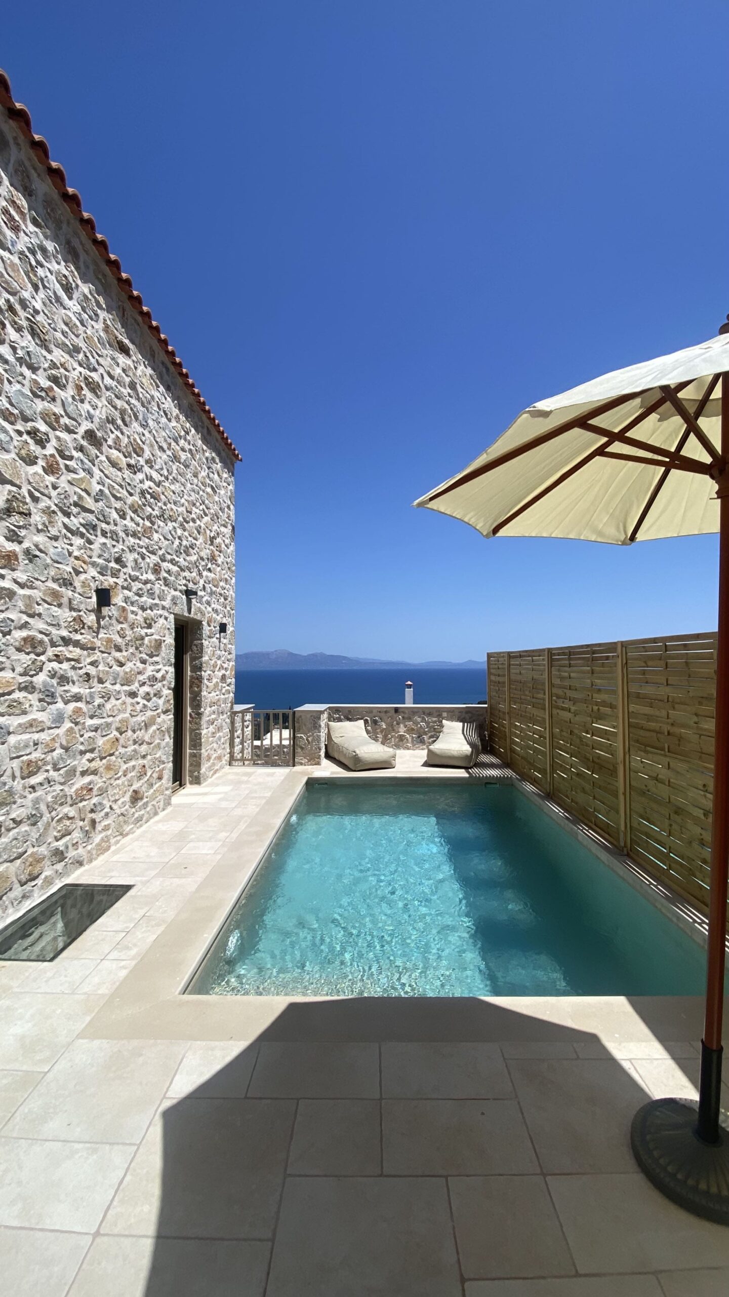 Mani Luxury Villas in Gytheio with Private Pools – Mani Luxury Suites